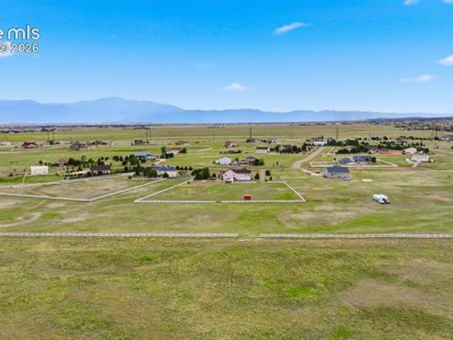 9395 Doe Creek Court