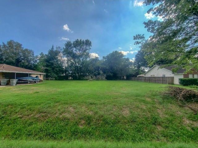 9395 Josey St, Beaumont, TX 77707