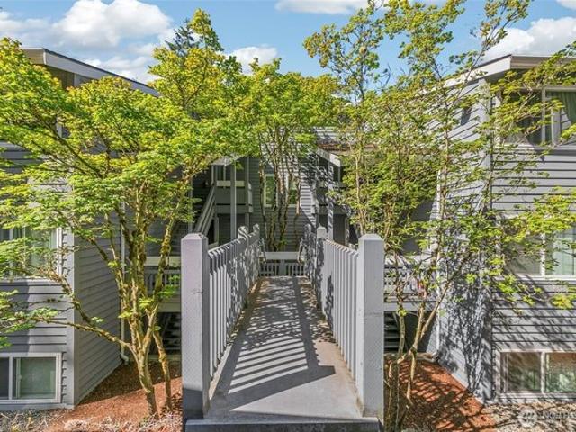 9398 Redmond Woodinville Rd NE Unit E126, Redmond, WA 98052
