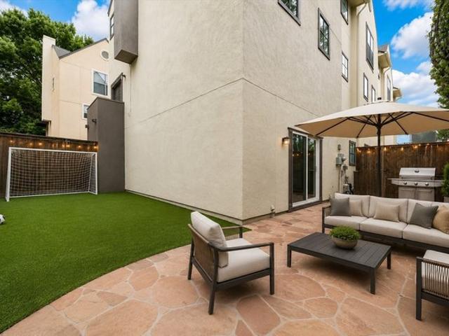 939 Colorado St Unit 22, Houston, TX 77007
