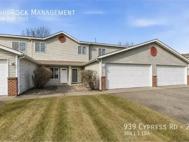 939 Cypress Rd #27