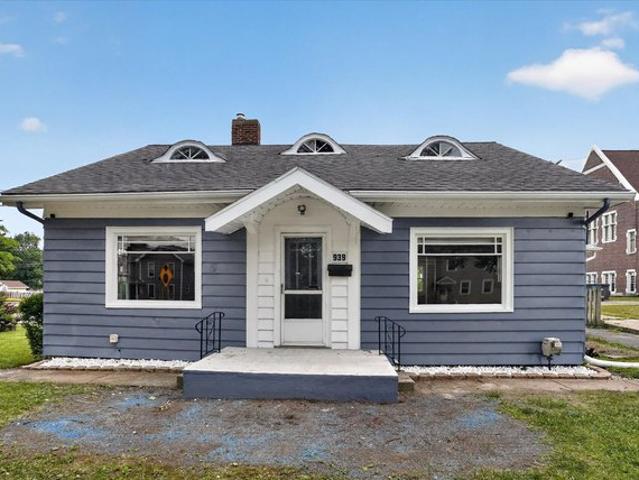 939 Backus St, Jackson, MI 49202