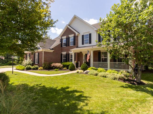 939 Greenview Court
