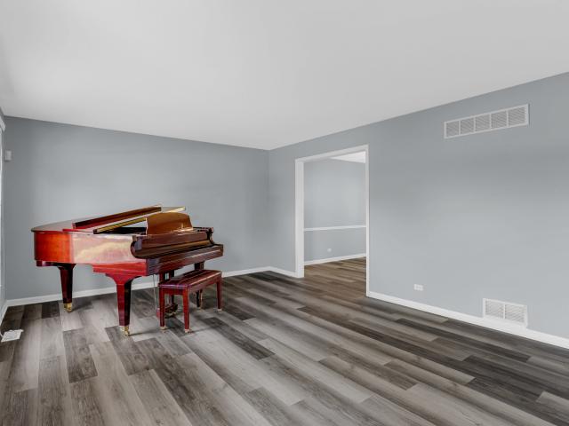 939 Honey Lane