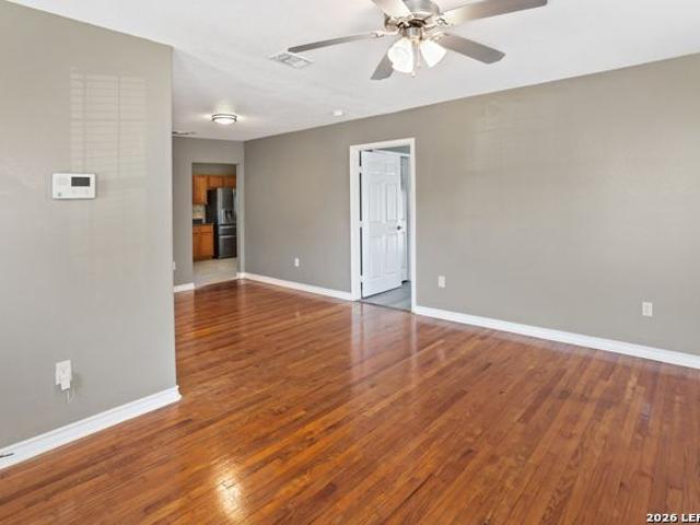 939 John Page Dr. San Antonio, US, TX