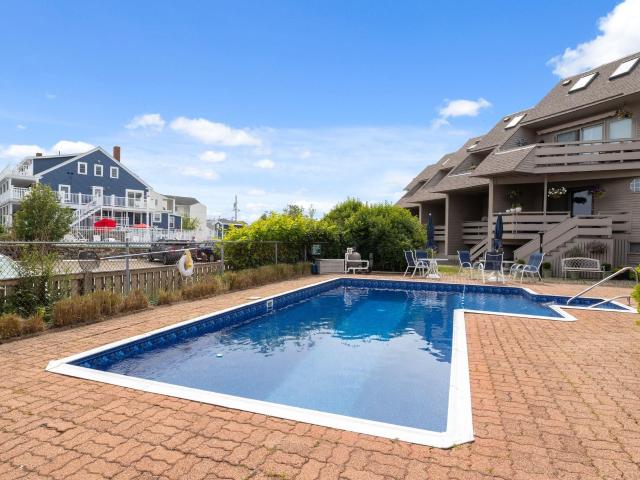 939 Ocean Boulevard # 6
