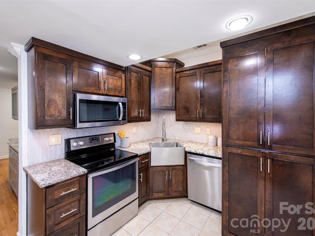 939 Linda Ln, Charlotte, NC 28211 | MLS #4360