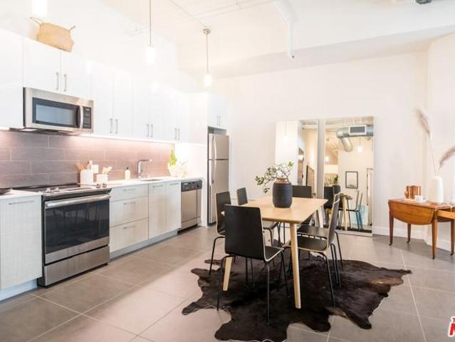 939 S Broadway #806, Los Angeles, CA 90015