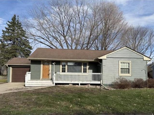 939 S Orient St, Fairmont, MN 56031