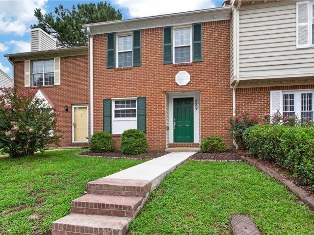 939 Still Harbor CIR
