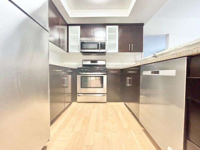939 Palm Ave. West Hollywood, CA 90069