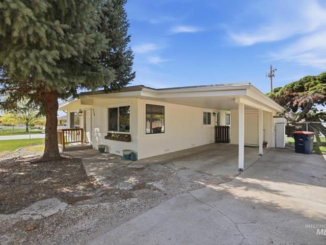 939 Rosemont Dr, Twin Falls, ID 83301