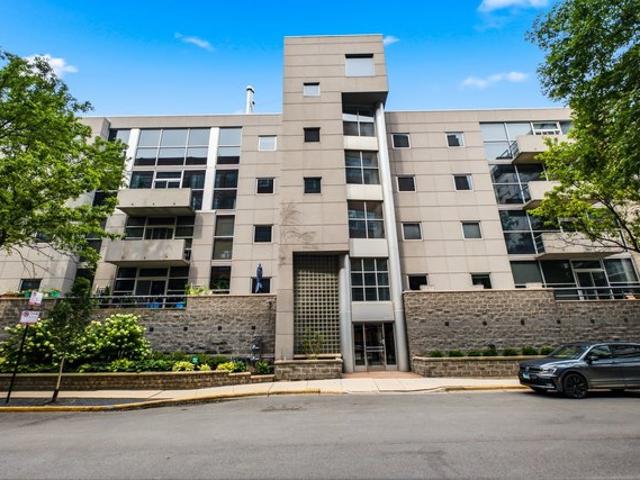 939 W Huron St Unit 201, Chicago, IL 60642