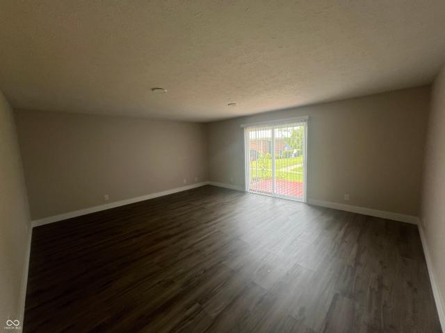 939 W McKay Road