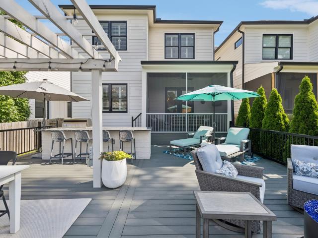 939 Woodmont Blvd