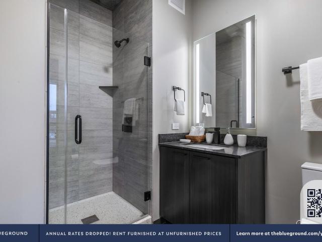 939 West Washington Boulevard 2 Bedroom Apartment for Rent at 939 W Washington Blvd #213, Chicago, IL 60607 Near West Side