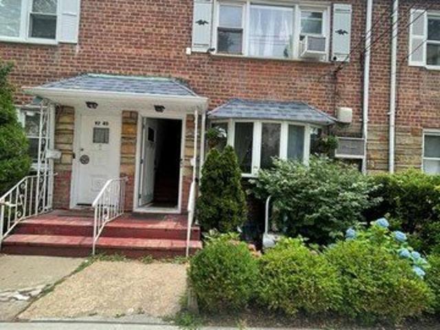 97 47 91st St, Ozone Park, NY 11416