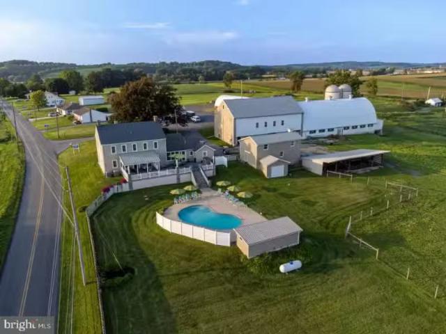 97, 107 S KEMP ROAD, KUTZTOWN, PA 19530 Single Family Residenc.
