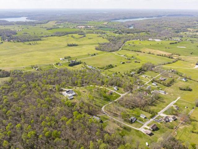 97 Wild Rose Dr, Monticello, KY 42633