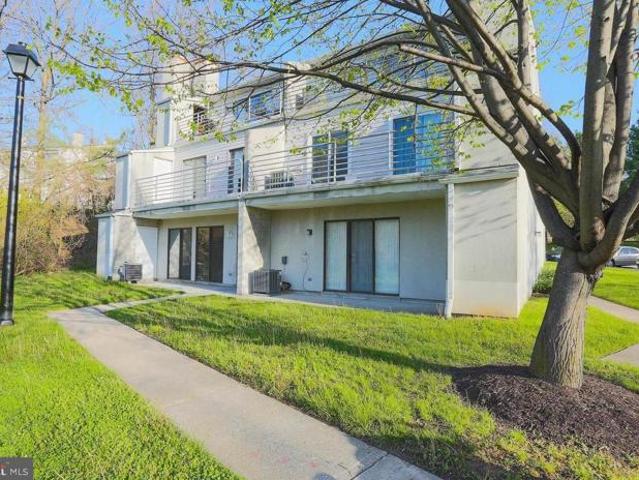 97 Ashlar Hill Ct Baltimore, MD 21234