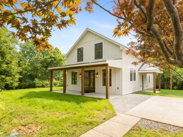 97 Barnwell Ave