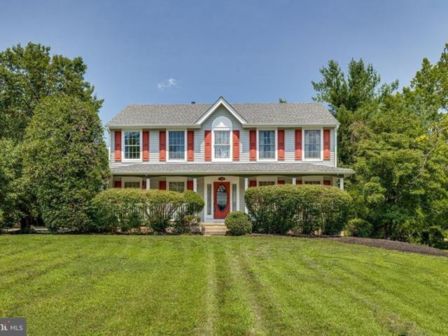 97 Branch St, Medford, NJ 08055