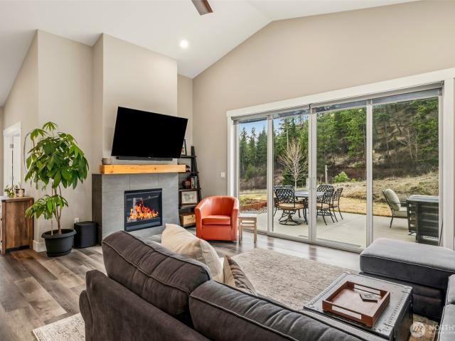 97 Chelsie Ln, Leavenworth, WA 98826 | MLS #2485 | Compass