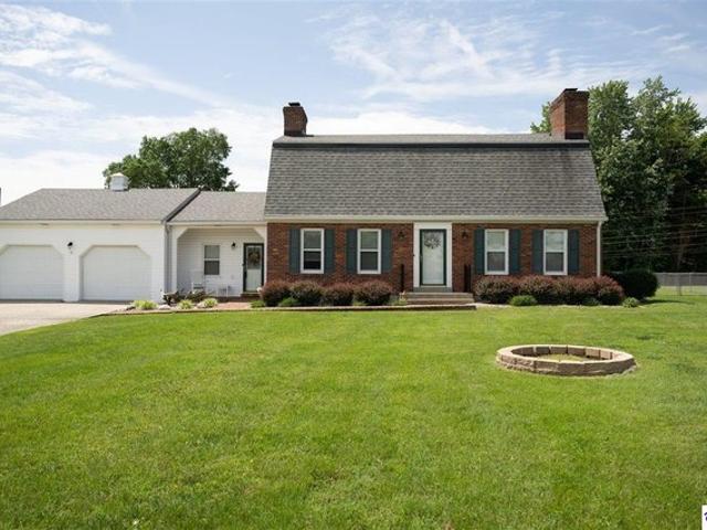 97 Circle Crest Dr, Hodgenville, KY 42748