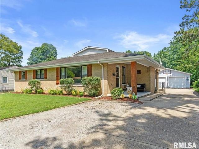 97 Circle Dr, Springfield, IL 62703