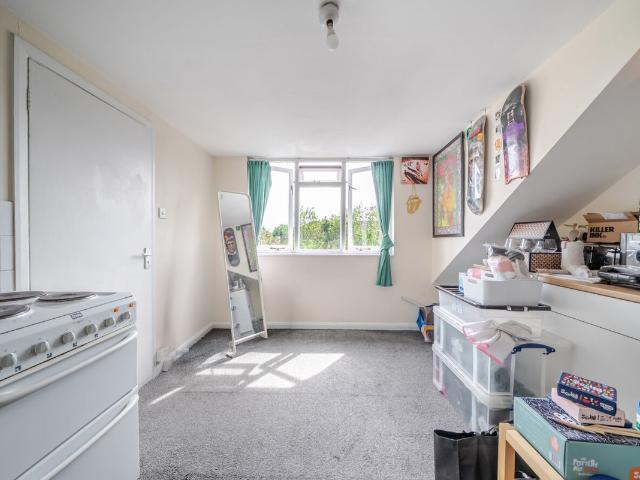 97 Devonshire Road, Tooting, London SW19, Studio to rent, £1,100 pcm | PrimeLocation