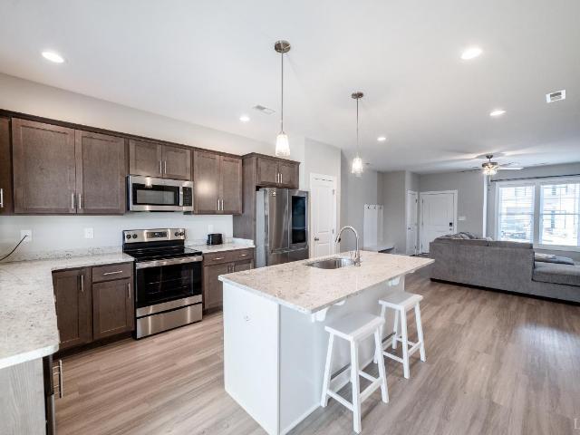 97 English Commons Dr