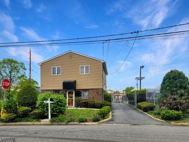 97 Frank St