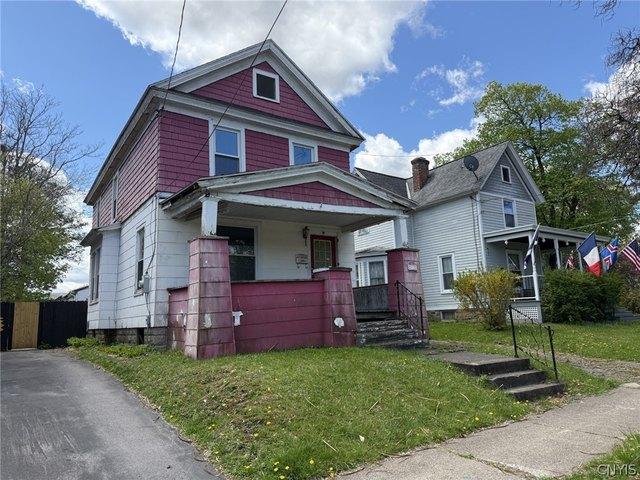 97 Grove St, Ilion, NY 13357