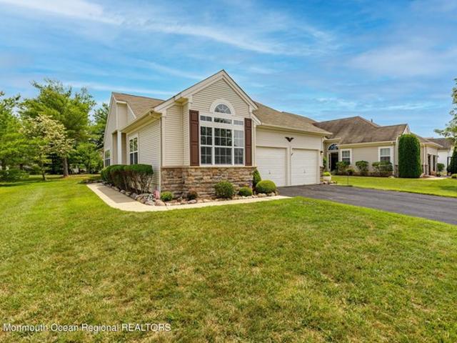 97 Halsted Dr, Manchester, NJ 08759