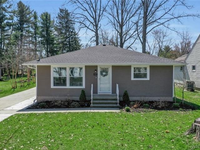 97 Huntington Ct, Hamburg, NY 14075