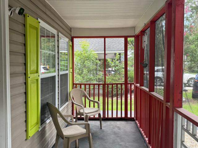 97 Jacquelyn Dr