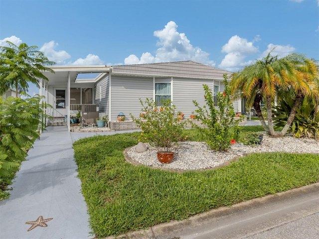 97 Lakeview Dr, North Port, FL 34287
