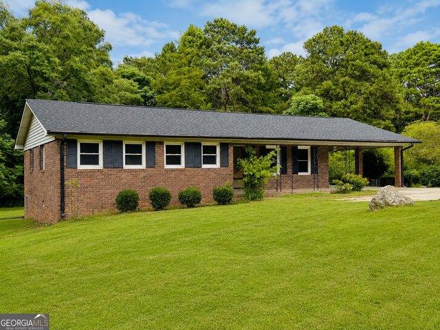 97 Lee Rd, Senoia, GA 30276