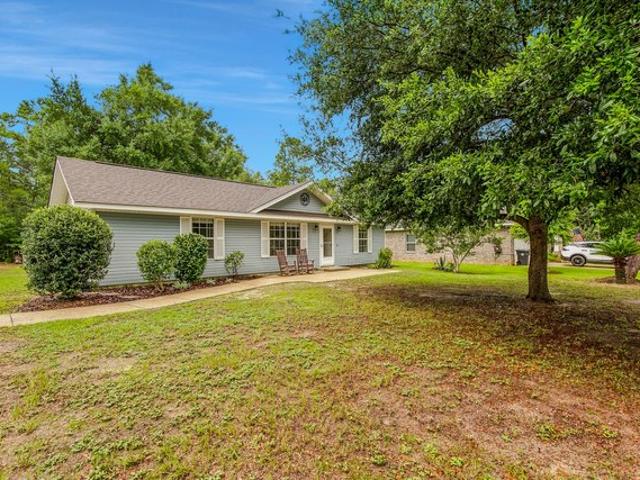97 Magnolia Landing Dr, Freeport, FL 32439