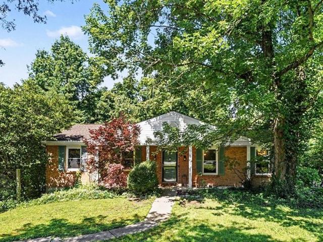 97 Mount Holly Ln, Amelia, OH 45102