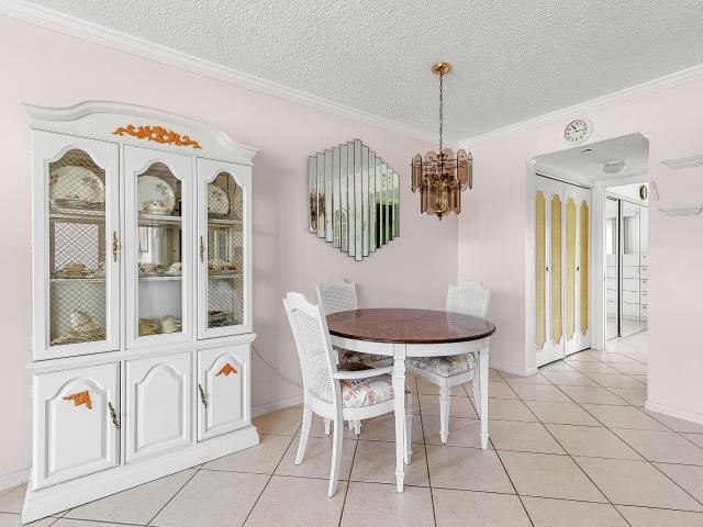 97 Oakridge H, Unit 97, Deerfield Beach, FL 33442 | MLS #R11060