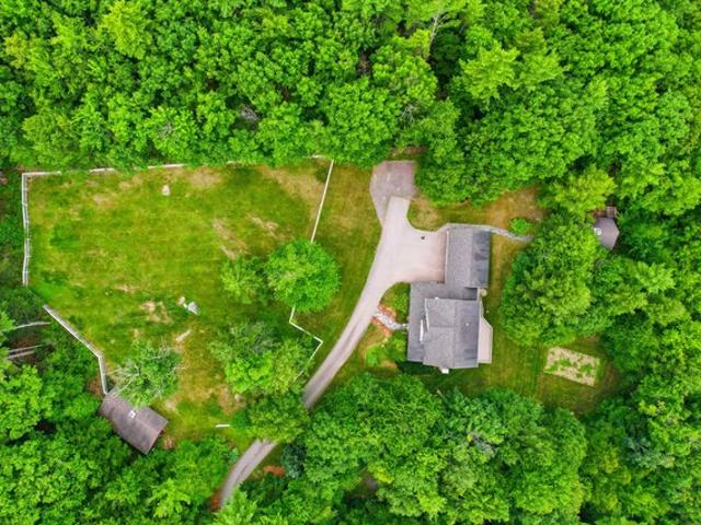 97 Onset Rd, Bennington, NH 03442