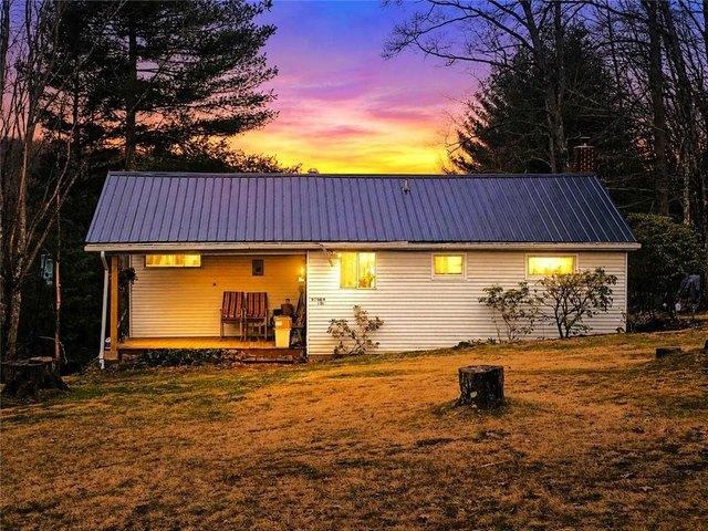 97 Robin Ln, Strattanville, PA 16258