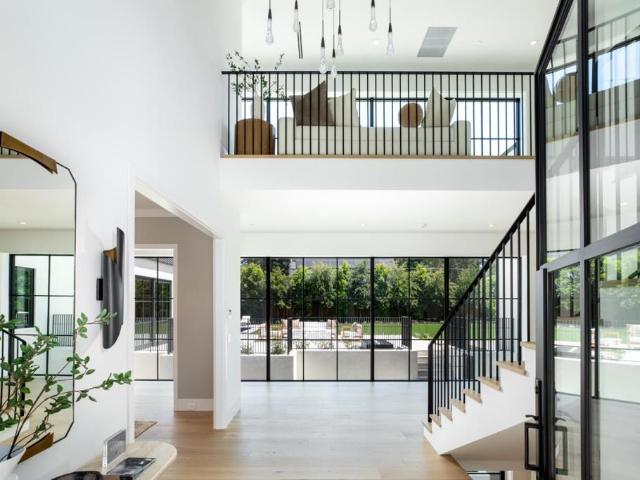 97 Santiago Avenue