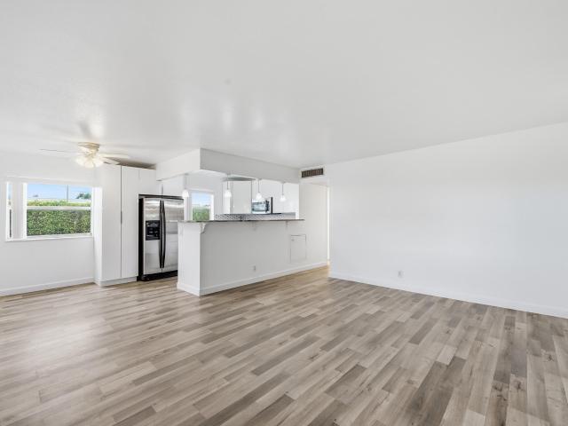 97 Saxony Cir, Delray Beach, FL 33446 | MLS #R11156