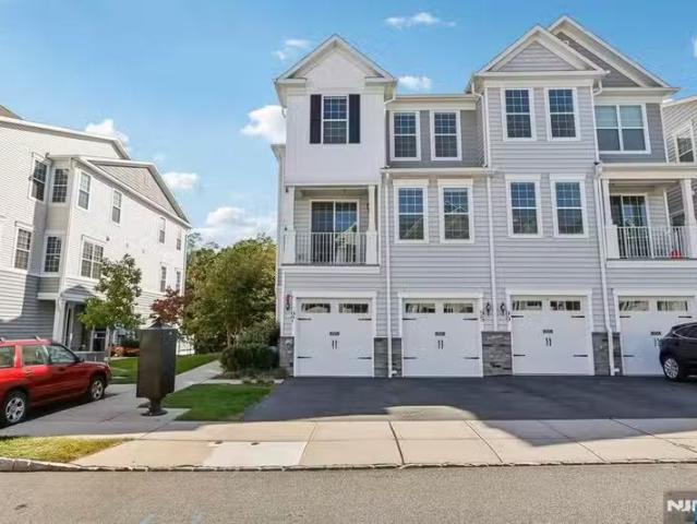 97 Sequoia Dr, Unit 2121, Cedar Grove, NJ 07009 MLS #25014018