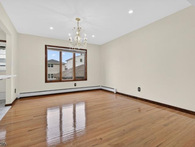 97 Sipp Ave # 1