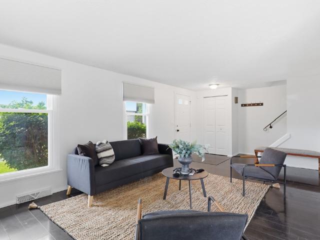 97 Springwood Drive