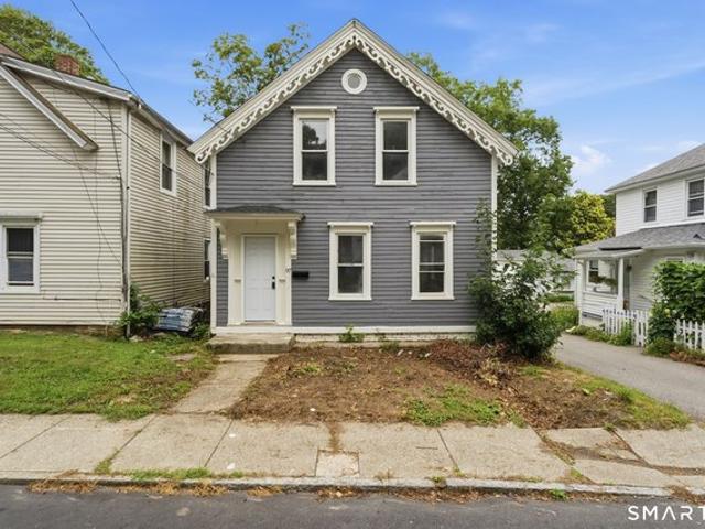 97 Summit St, Norwich, CT 06360
