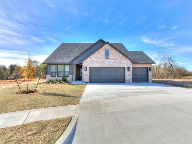 9404 NW 75th Street